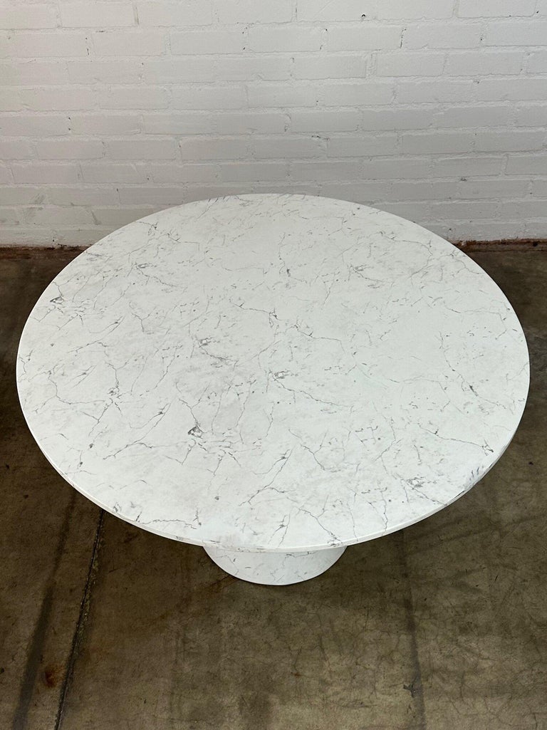 Contemporary marble finish dining table For Sale at 1stDibs