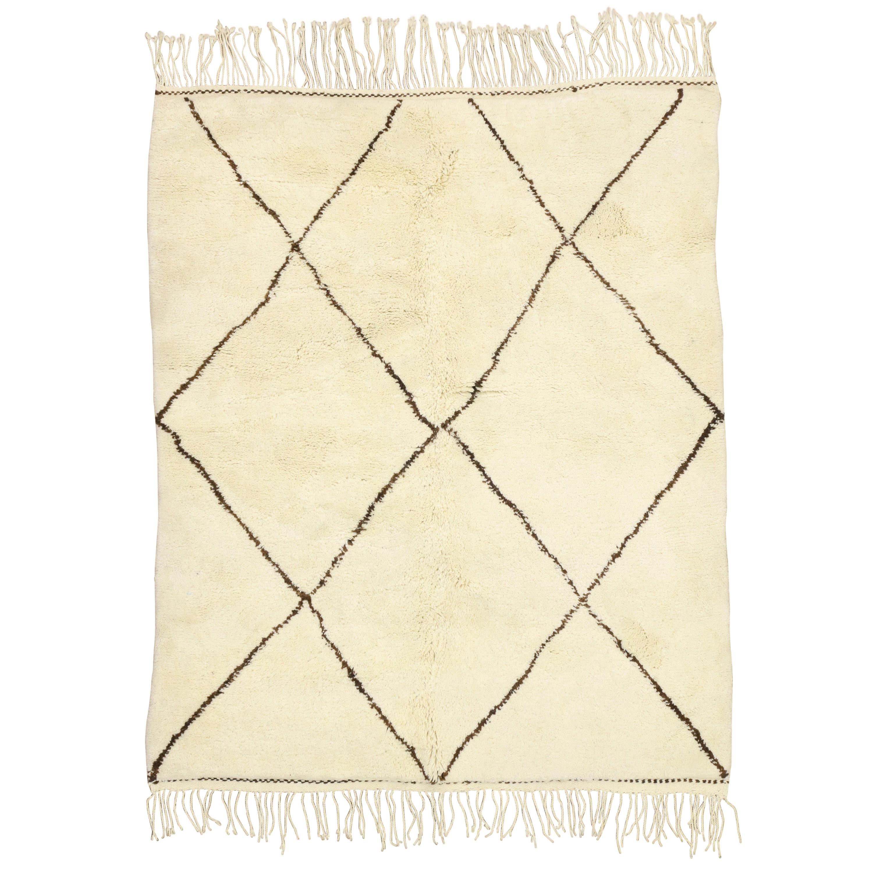 Contemporary Beni Ourain Moroccan Rug with Minimalist Style For Sale at ...