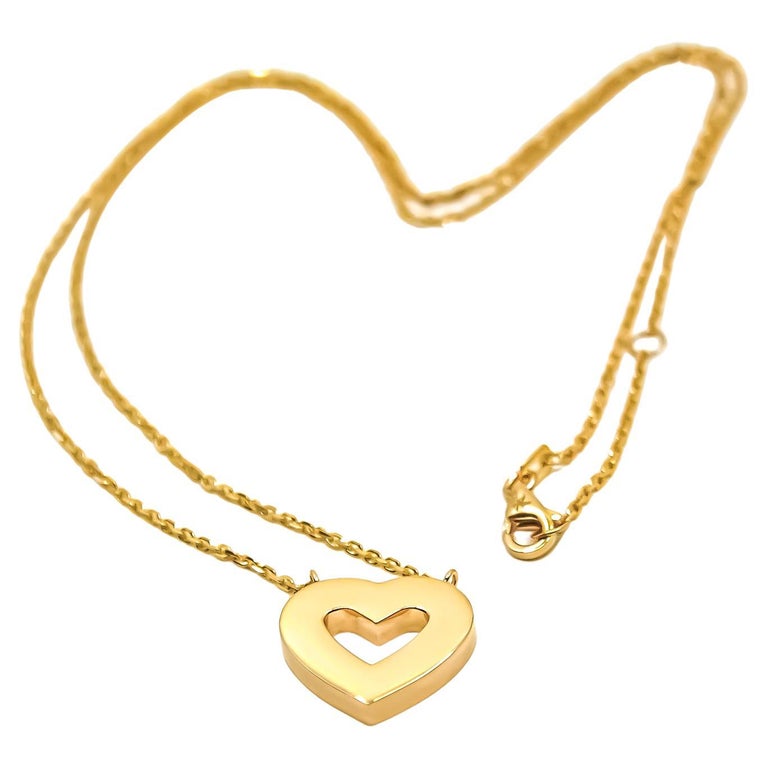 Contemporary Romantic Charm Heart Pendant Necklace 18Kt Gold For Sale ...