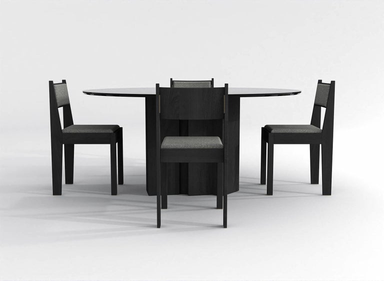 Contemporary Round Dining Table In Black Stained Glass And Black