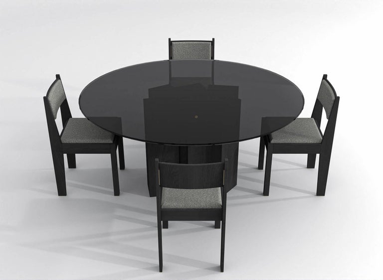 Contemporary Round Dining Table In Black Stained Glass And Black