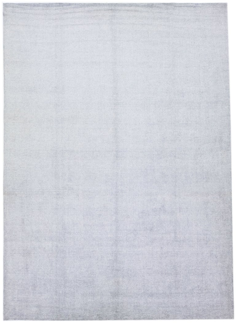 Contemporary Solid Gray Handmade Wool and Silk Rug For Sale at 1stDibs