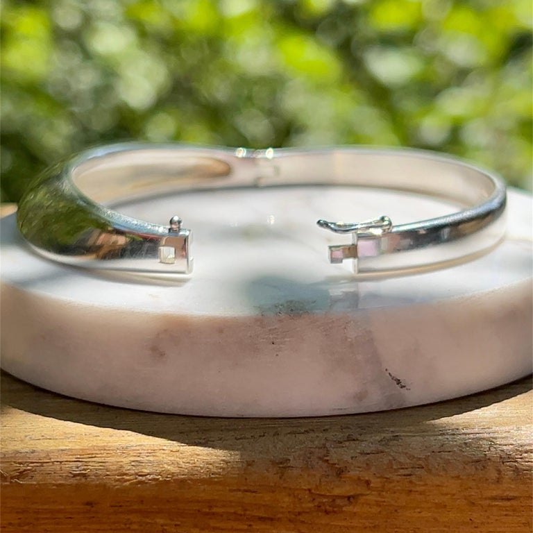 Contemporary Sterling Silver Hinged Bangle For Sale at 1stDibs