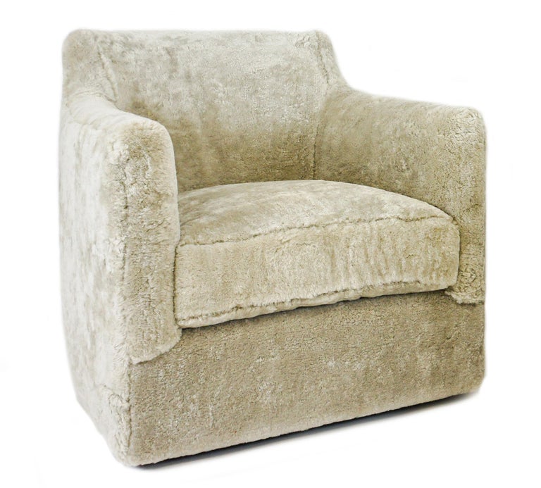 Contemporary Swivel Chair in Shearling, Customizable For Sale at ...