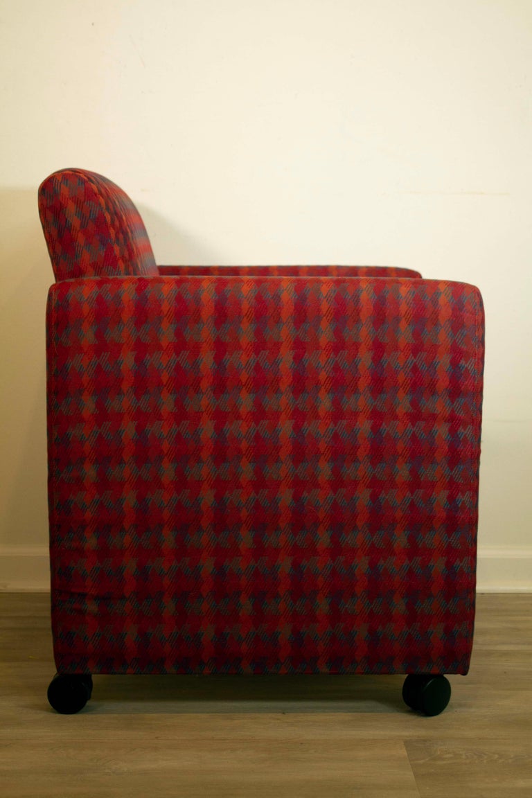 Contemporary Trimark Tulip Set of 4 Club Chairs on Casters 1980s For ...