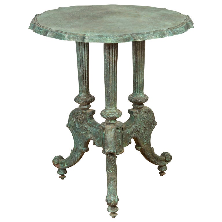 Table ronde contemporaine en bronze Verde avec pieds cannelés et pieds ...