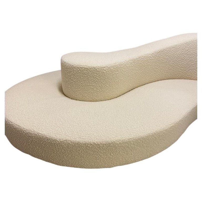 Contemporary Wave Curved "Borne" Sofa in White boucle Fabric, Italy For ...