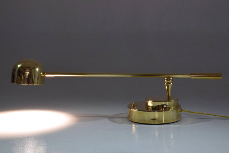 Continuum-I Contemporary Table Lamp, Flow Collection For Sale at 1stDibs