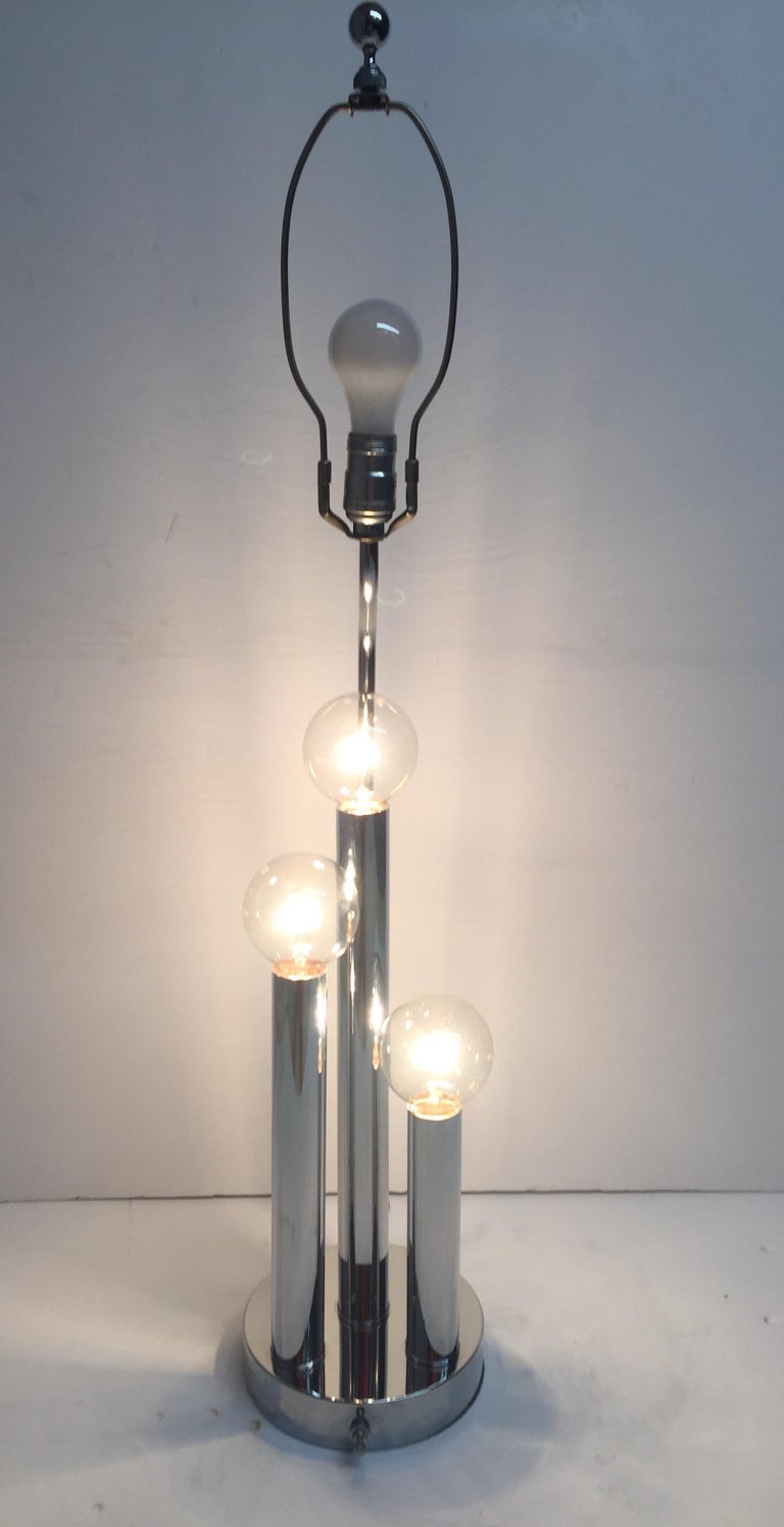 Cool Mad Men Mid-Century Modern Chrome Table Lamp For Sale at 1stDibs