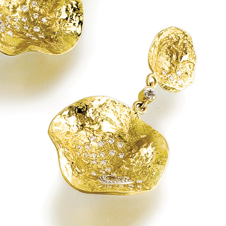 Coomi 20K Serenity Cactus Flower Diamond Drop Earrings For Sale at 1stDibs