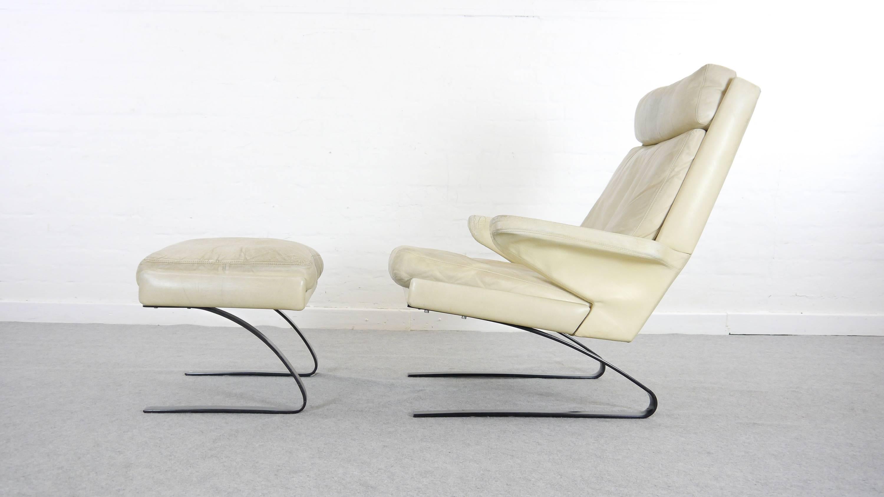 COR Swing Designer Armchair in Leather with Footstool, White, Off-White ...