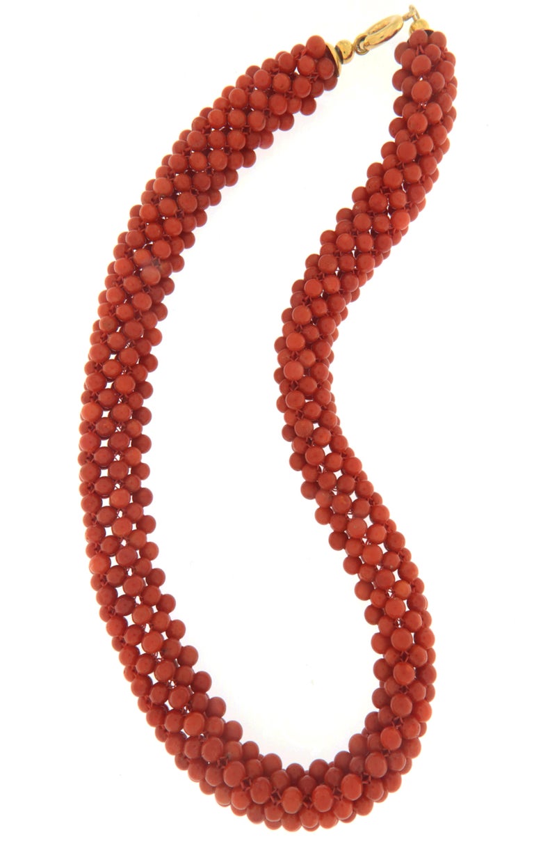 Coral 18 Karat Yellow Gold Choker Necklace For Sale at 1stDibs