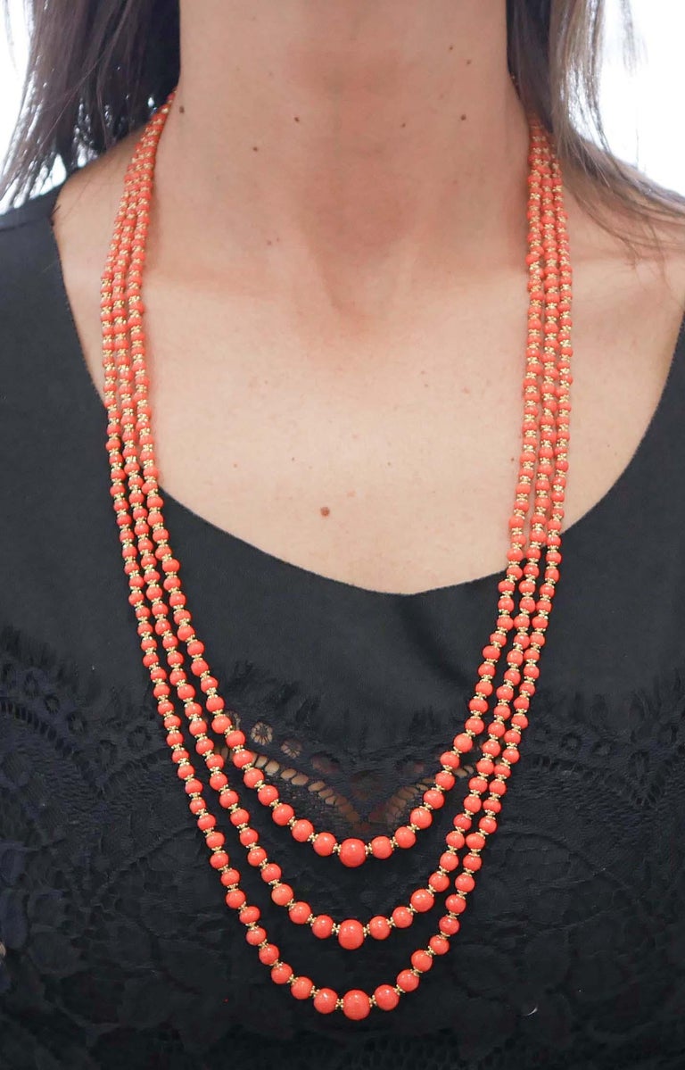 Coral, Multi-Strands Necklace For Sale at 1stDibs