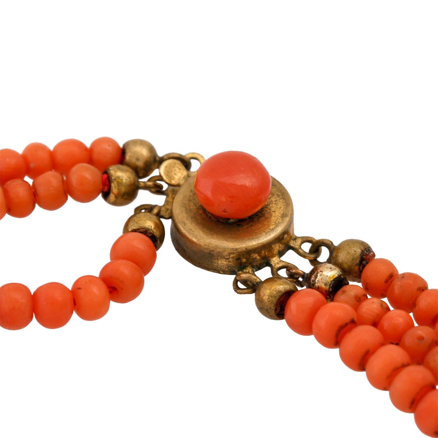 Coral Necklace 3 Rows For Sale at 1stDibs