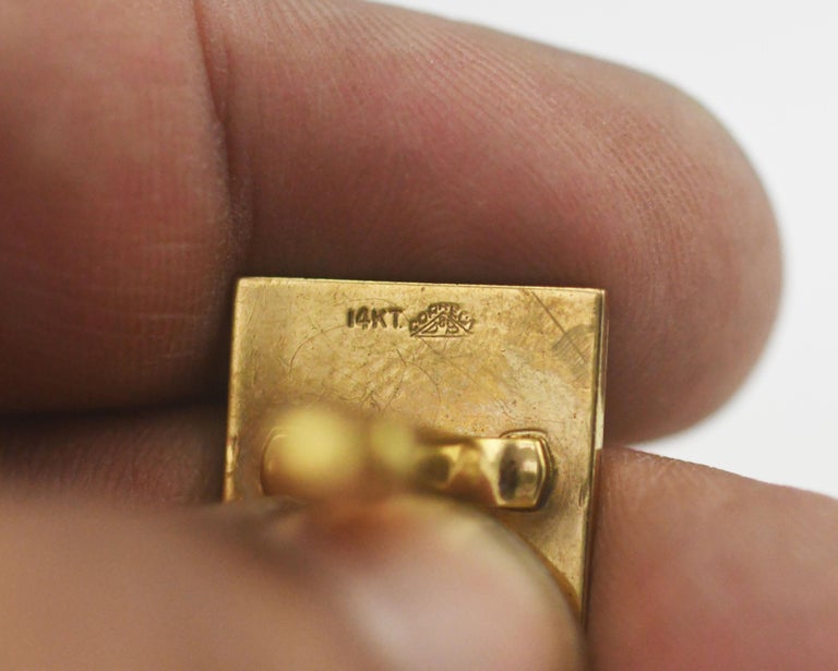 Correct D&B Dolan Bullock 14 Karat Gold Pin Striped Style Square ...
