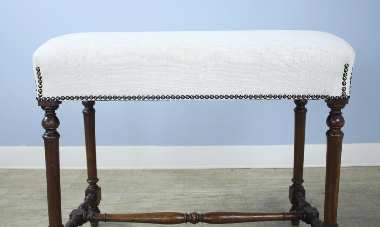 Country Oak Turned Leg Stool For Sale at 1stDibs
