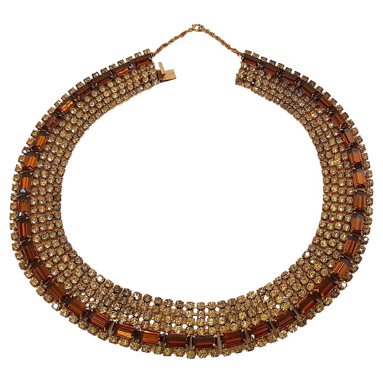 Collier ras du cou de créateur allemand Dior du milieu du siècle en or ...