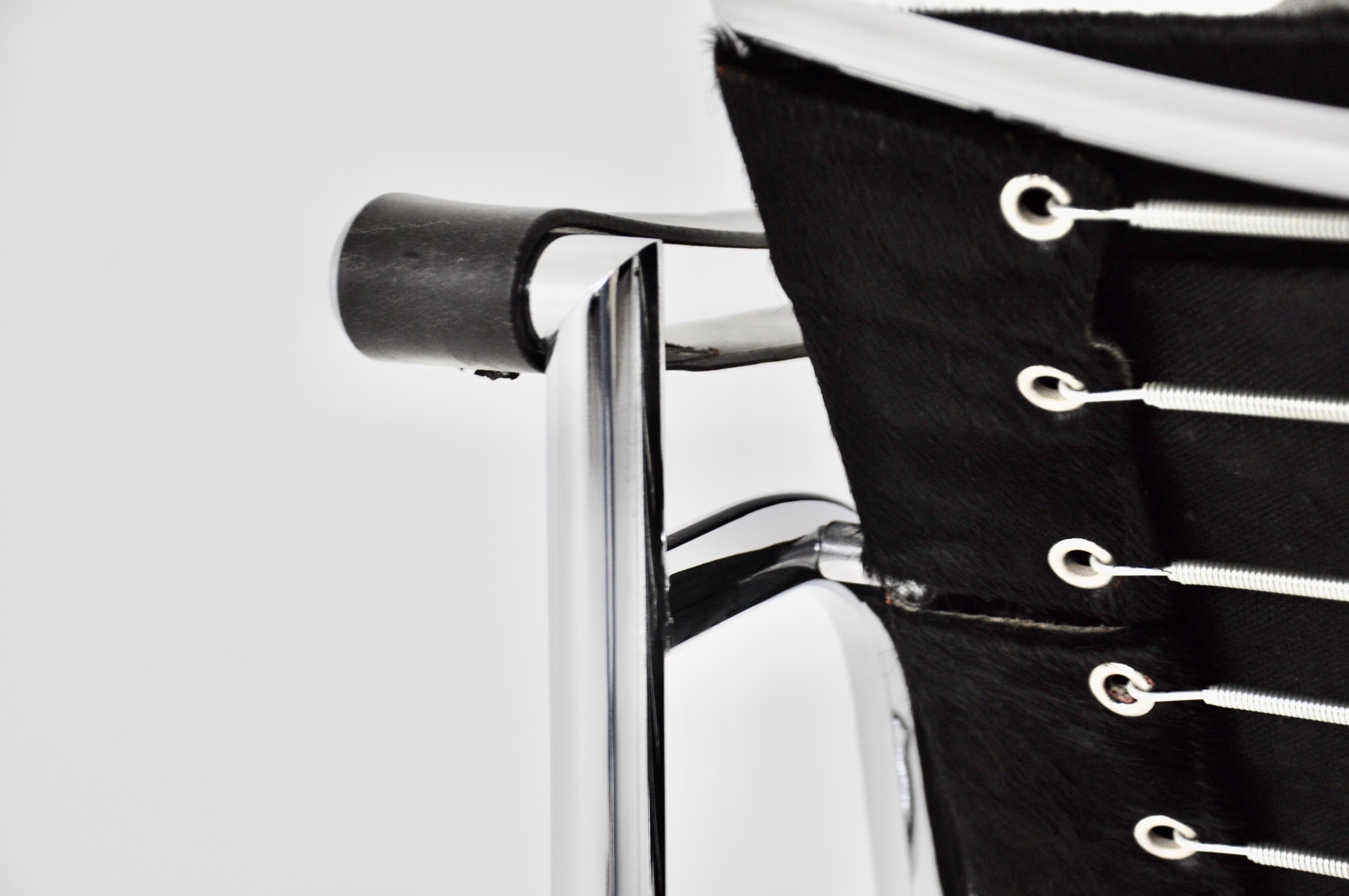 Cowhide LC1 armchairs by Le Corbusier for Cassina, 1970S For Sale at ...