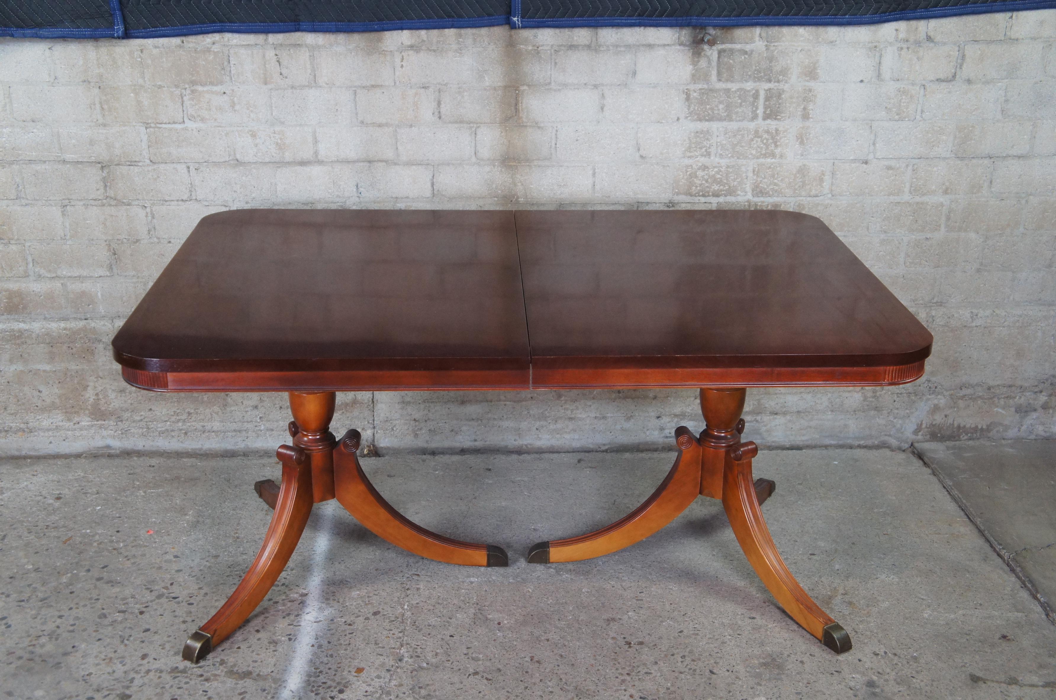 Craddock Furniture Mid Century Duncan Phyfe Mahogany Extendable Dining ...