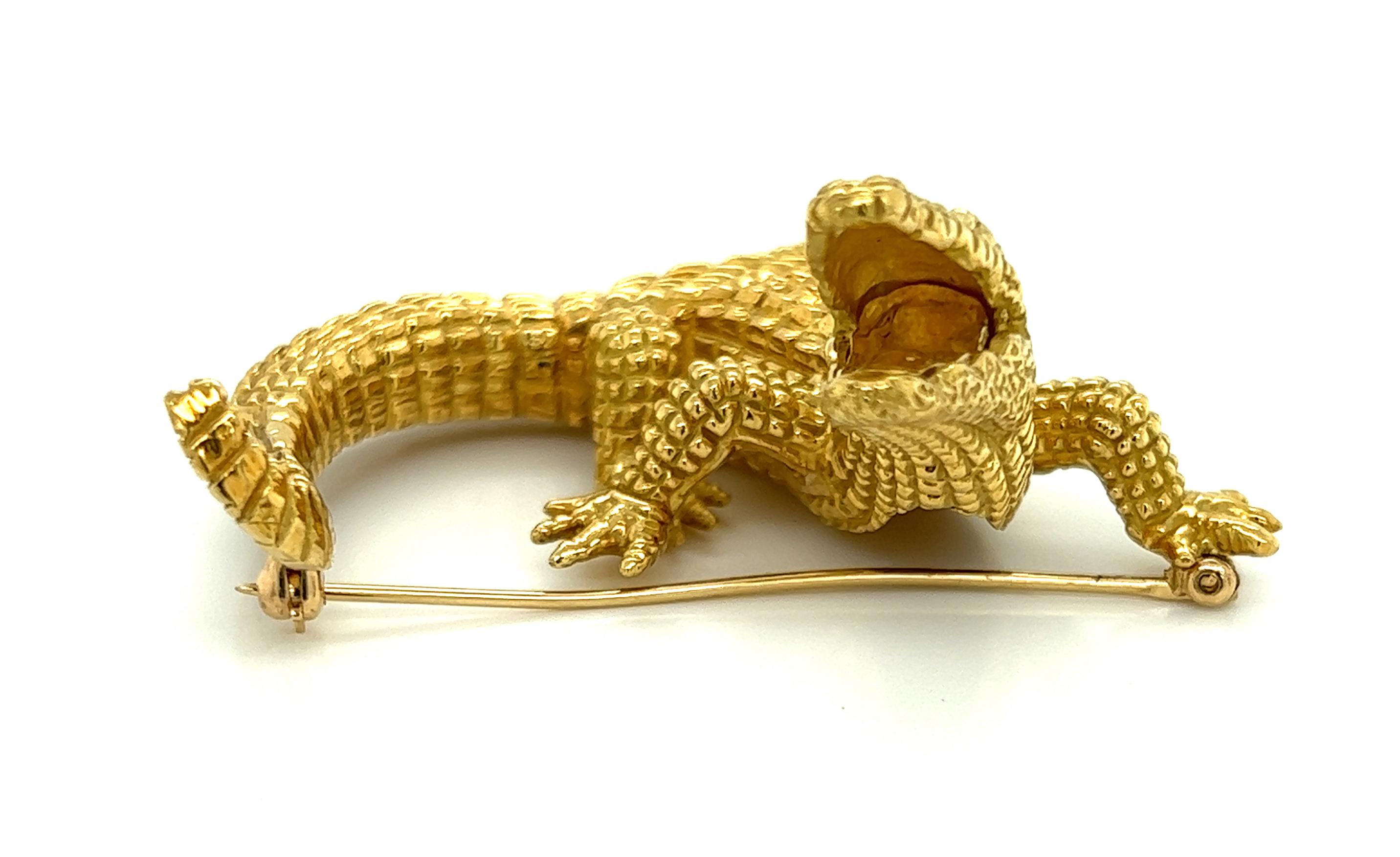 Craig Drake 18k Yellow Gold 3d Full Figure Alligator Pin Brooch For ...