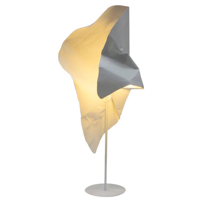 Crash Albus Floor Lamp, White Sculptural Metal For Sale at 1stDibs
