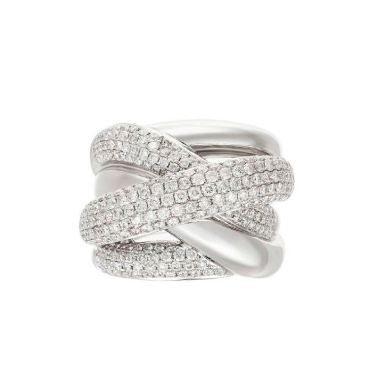 Criss Cross Diamond Gold Ring For Sale at 1stDibs