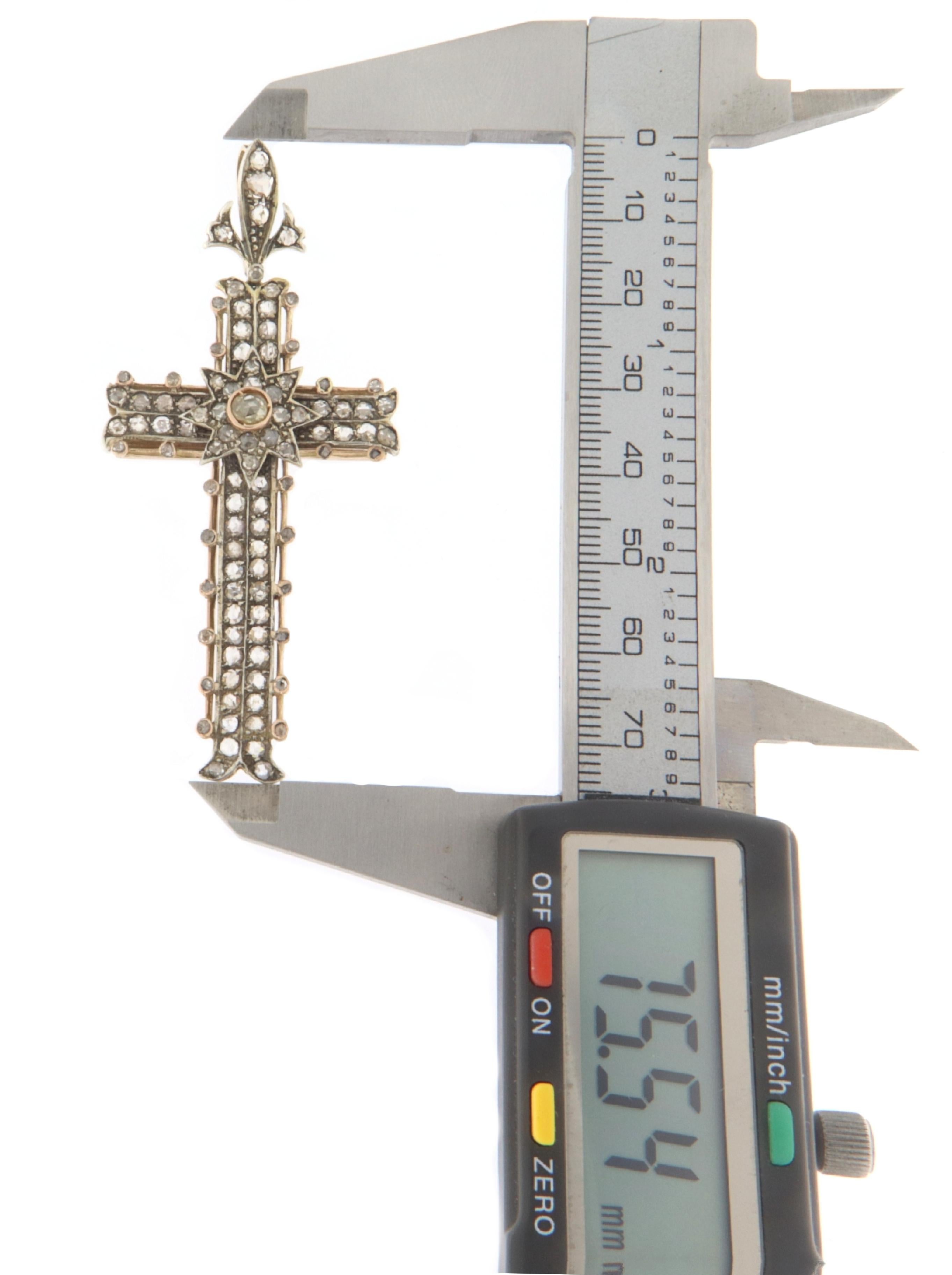 Cross Diamonds 14 Karat Yellow Gold Pendant Necklace For Sale at 1stDibs