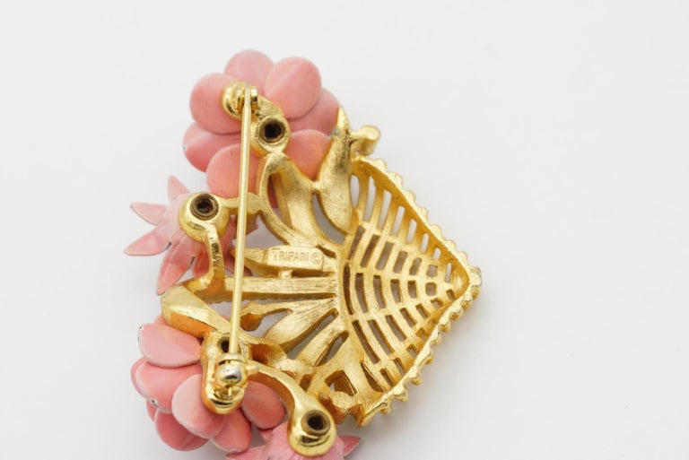 Crown Trifari Vintage 1950s Pink Flower Green Leaf Bouquet Basket ...