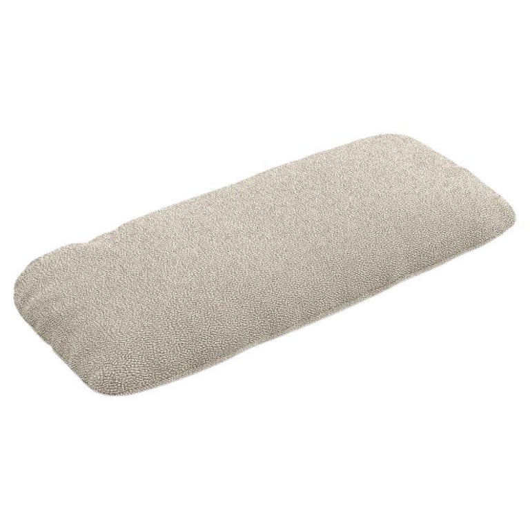 Curt Cushion - Sera - Calla 'White / Beige' For Sale at 1stDibs