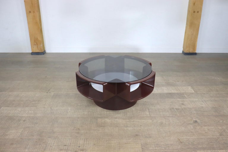 Curvoform Series Brown Fibreglass Ufo Coffee Table by Curver, 1960s For ...