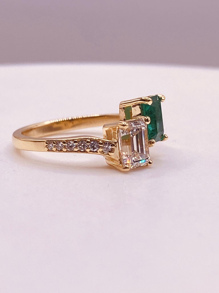 Custom Emerald Cut Diamond and Emerald Gold Ring For Sale at 1stDibs