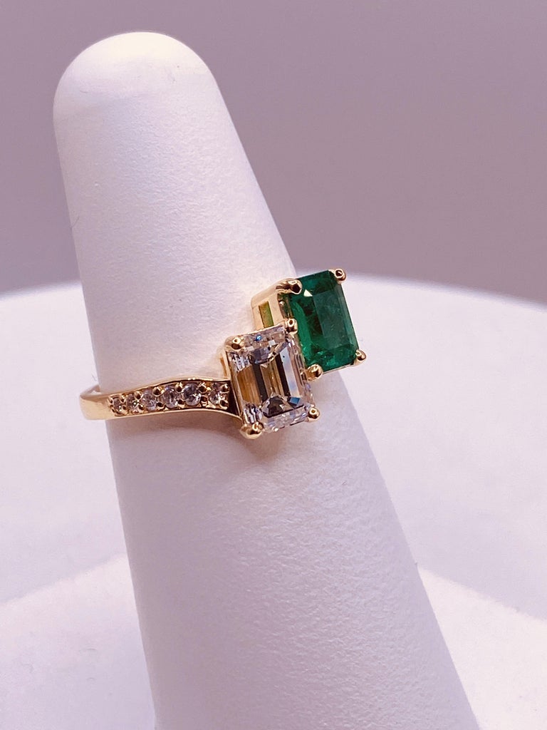 Custom Emerald Cut Diamond and Emerald Gold Ring For Sale at 1stDibs