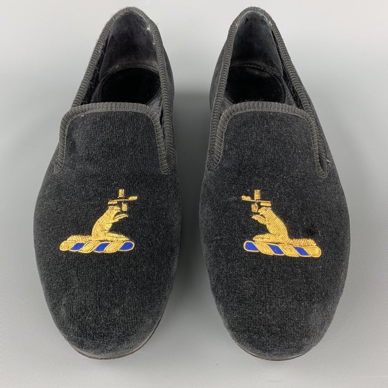 CUSTOM MADE Size 8 Black Embroidery Velvet Slippers Loafers For Sale at ...