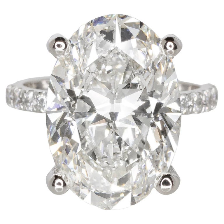 GIA Certified 8 Carat Oval Diamond Solitaire Ring For Sale at 1stDibs