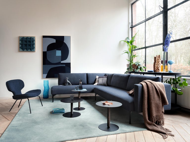 Customizable Arris Sofa by Artifort Design Group For Sale at 1stDibs