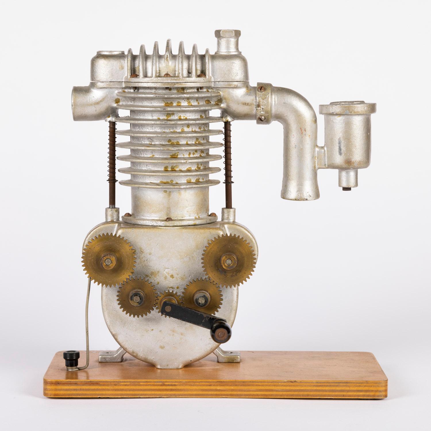 Cutaway Demonstration Models of Internal Combustion Engines by Struers ...