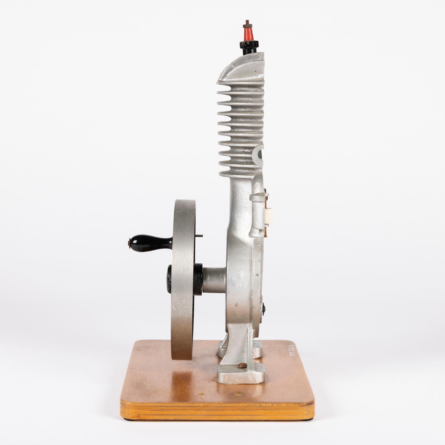 Cutaway Demonstration Models of Internal Combustion Engines by Struers ...