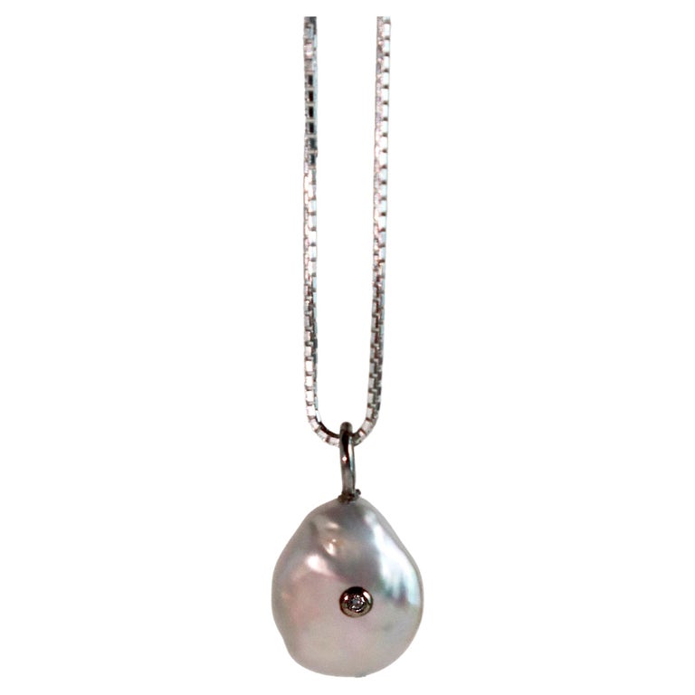 Cyntia Miglio Pearl and Diamond Necklace For Sale at 1stDibs