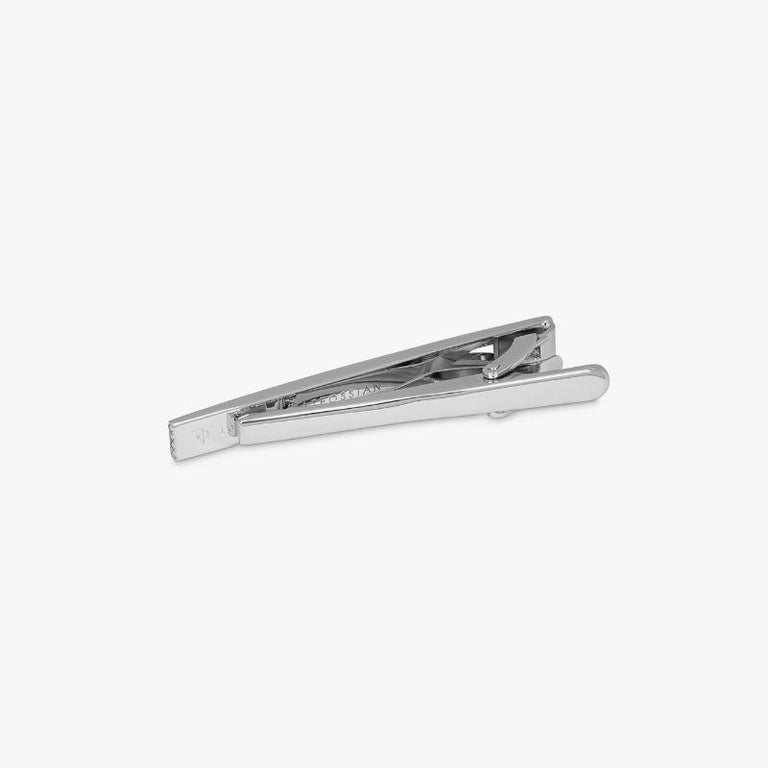 D-Shape Tie Clip with Black Carbon Fibre For Sale at 1stDibs
