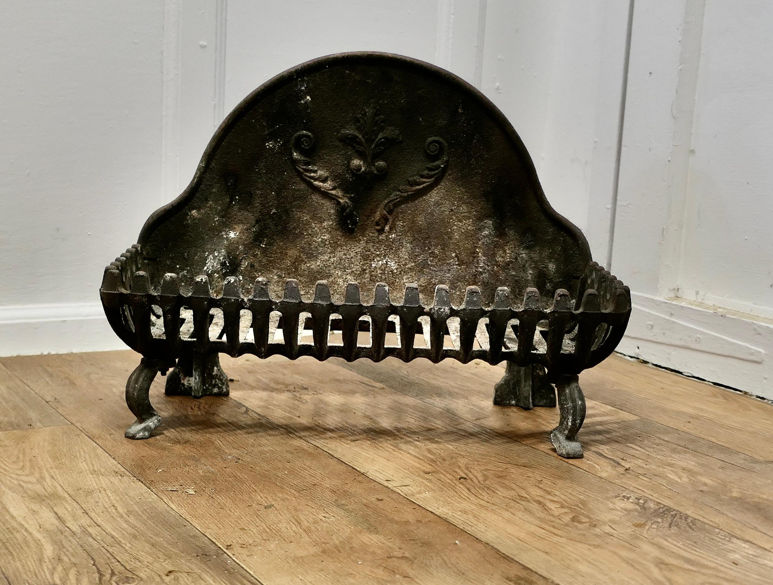 Dainty Free Standing Fire Basket, Iron Fire Grate For Sale at 1stDibs