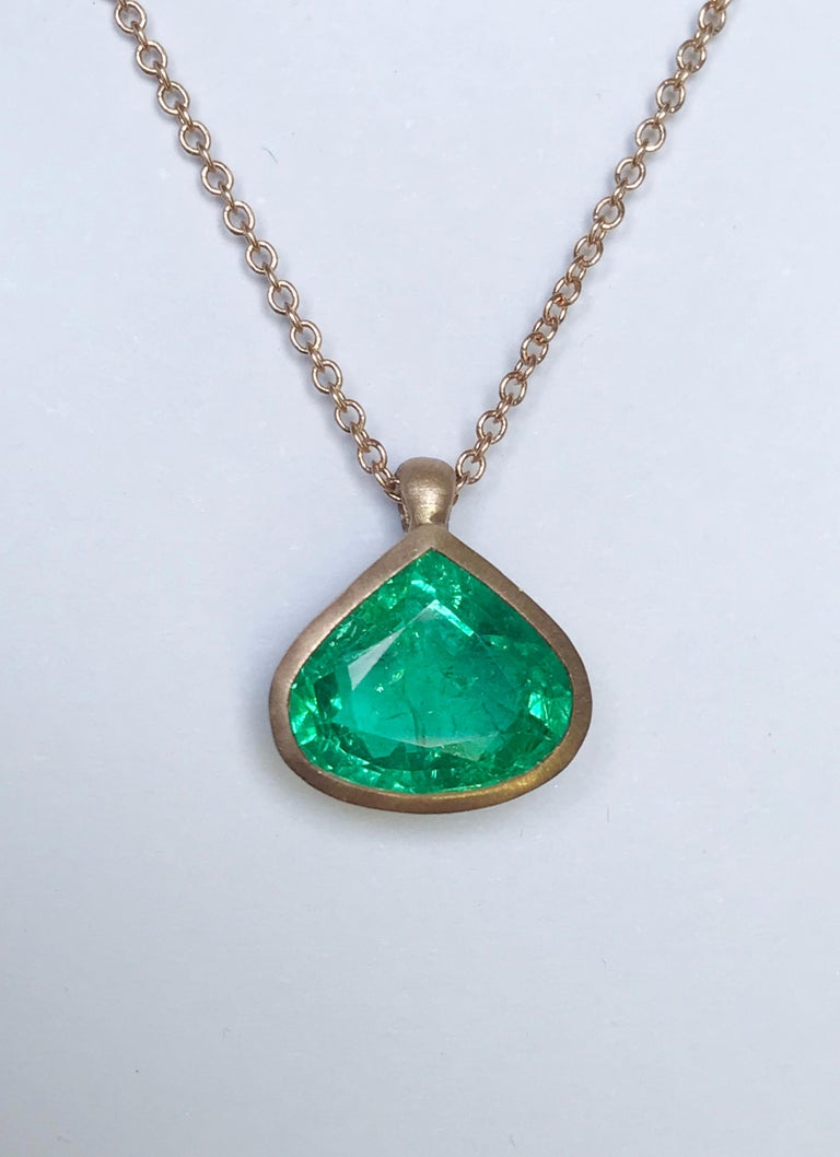 Dalben Design Emerald Rose Gold Necklace For Sale at 1stDibs