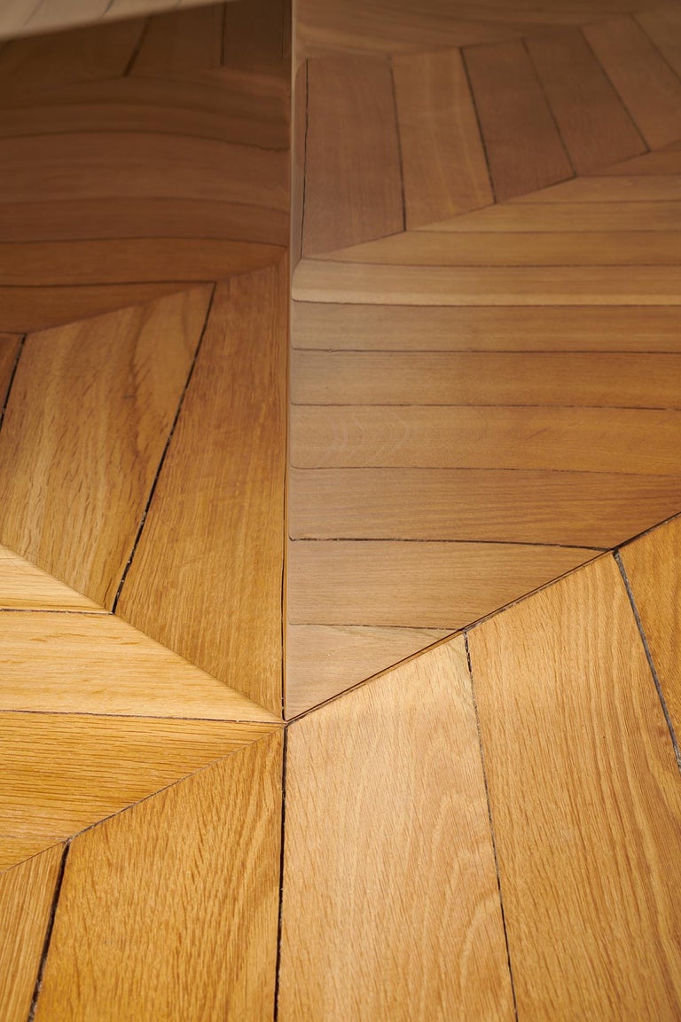 Dalbin Table C43 Invisible For Sale at 1stDibs