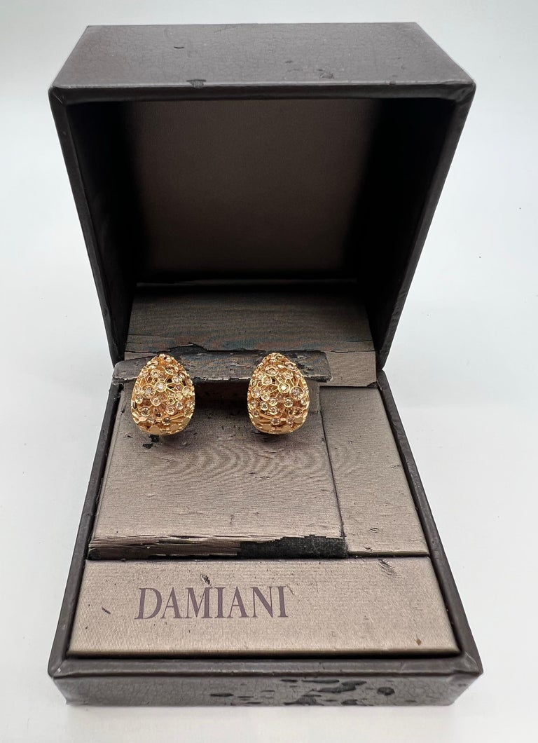 Damiani 18K Yellow Gold Diamond Hoop Earrings For Sale at 1stDibs