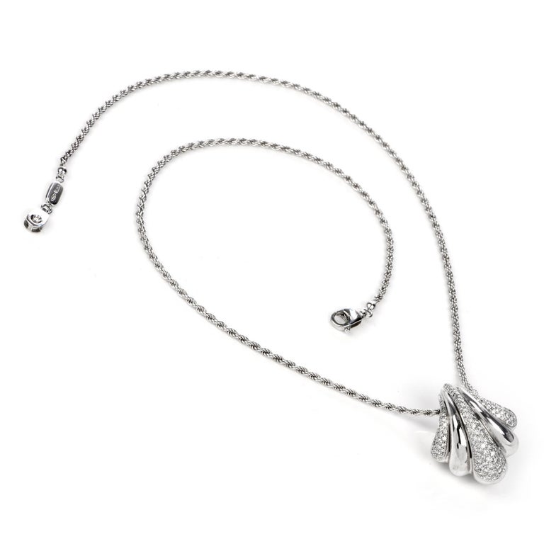 Damiani Diamond Shell Gold Rope Chain Pendant Necklace For Sale at 1stDibs