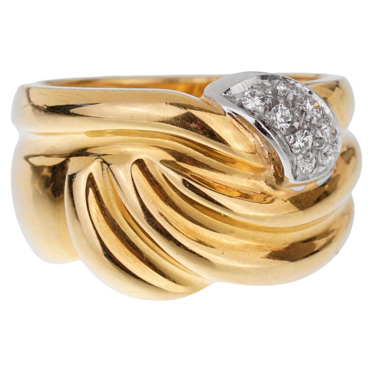 Damiani Vintage Yellow Gold Diamond Ring at 1stDibs