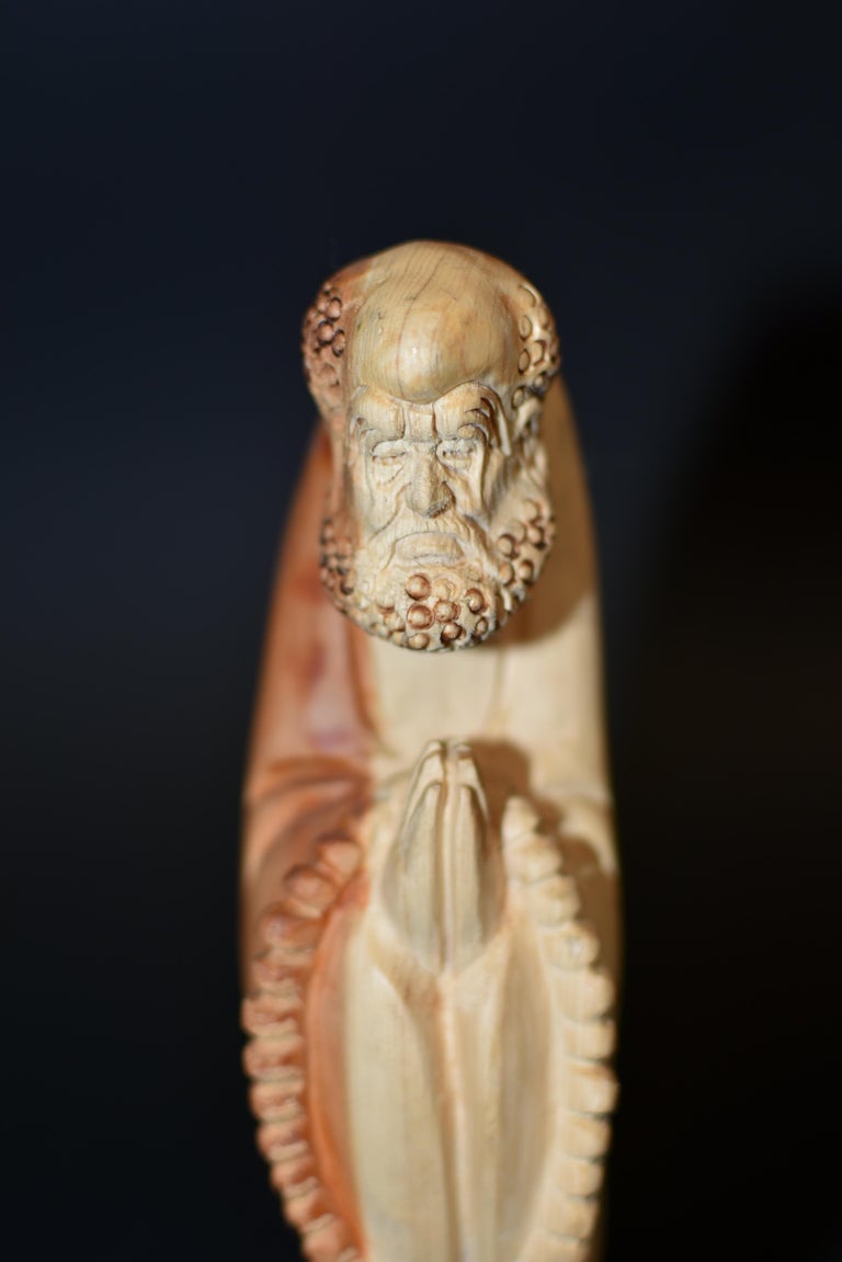 Damo Bodhidharma with Long Prayer Beads For Sale at 1stDibs