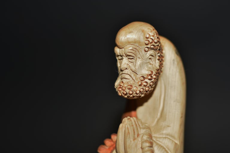 Damo Bodhidharma with Long Prayer Beads For Sale at 1stDibs