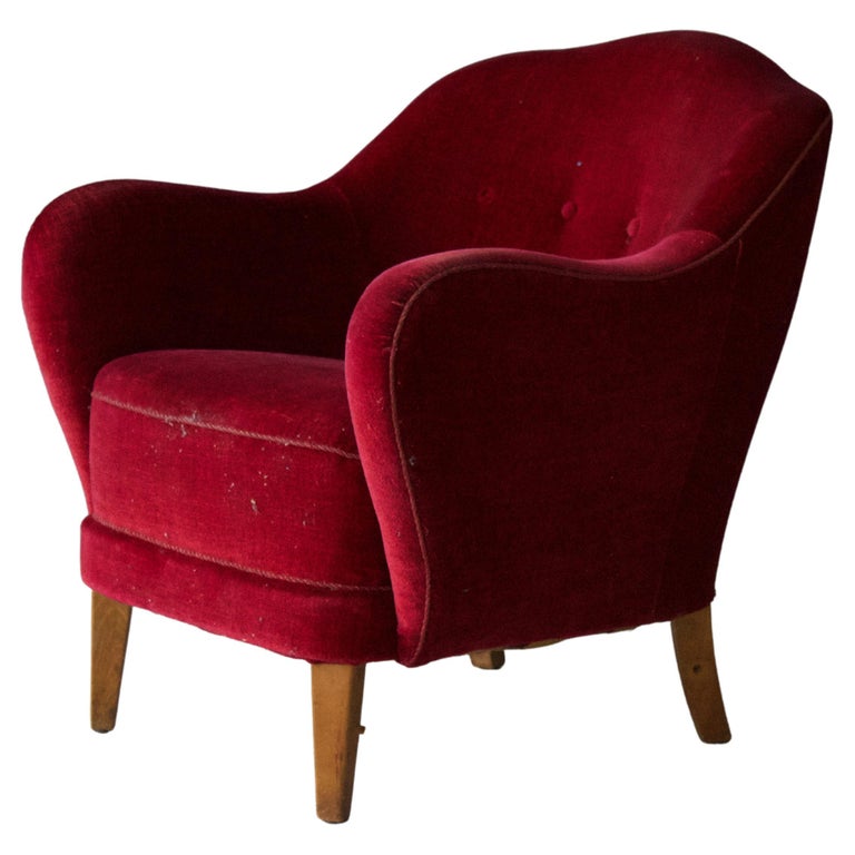 Meuble de rangement danois, chaise longue organique, velours rouge ...