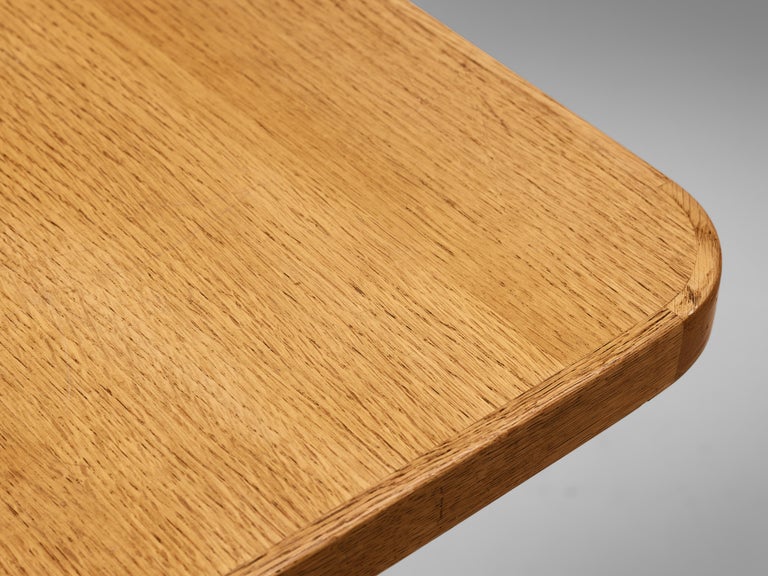 Danish Dining Table in Oak For Sale at 1stDibs