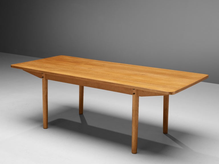 Danish Dining Table in Oak For Sale at 1stDibs